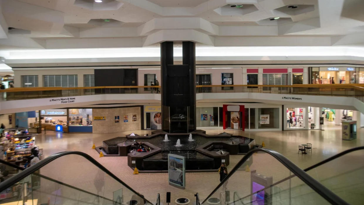 Lakeside Mall Nostalgia | Oakland County Moms
