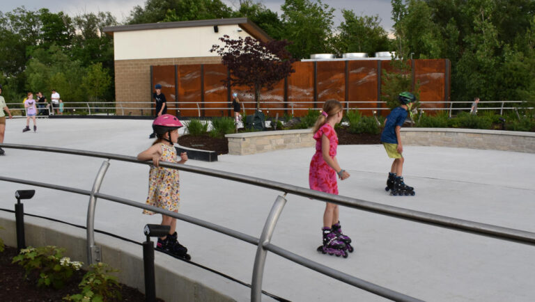 Troy Skating Rink at Stine Park 2026 Season | Oakland County Moms