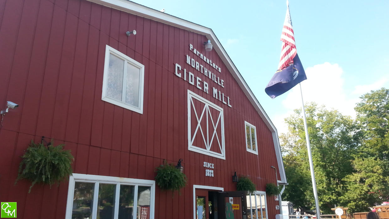 Metro Detroit Cider Mills Opening Days | Oakland County Moms